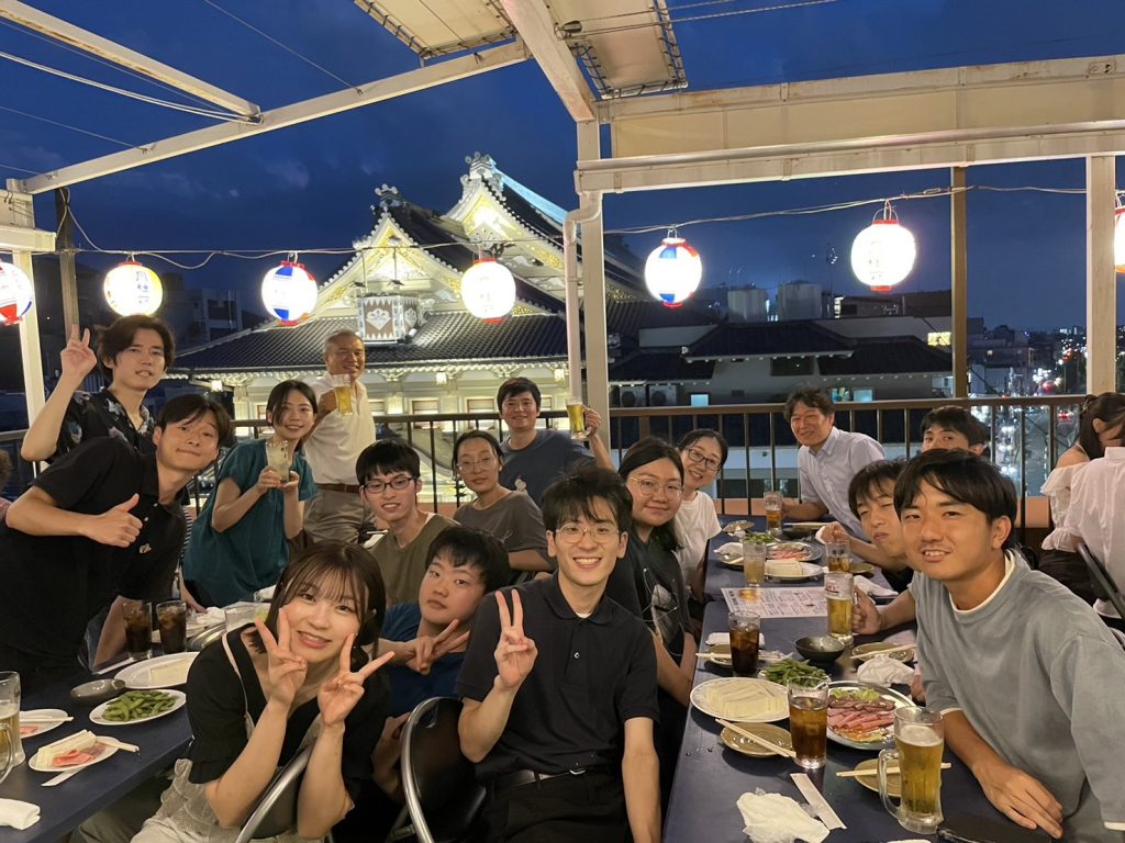 新学期決起飲み会を開催しました | 京都大学大学院生命科学研究科｜植物化学生物学分野